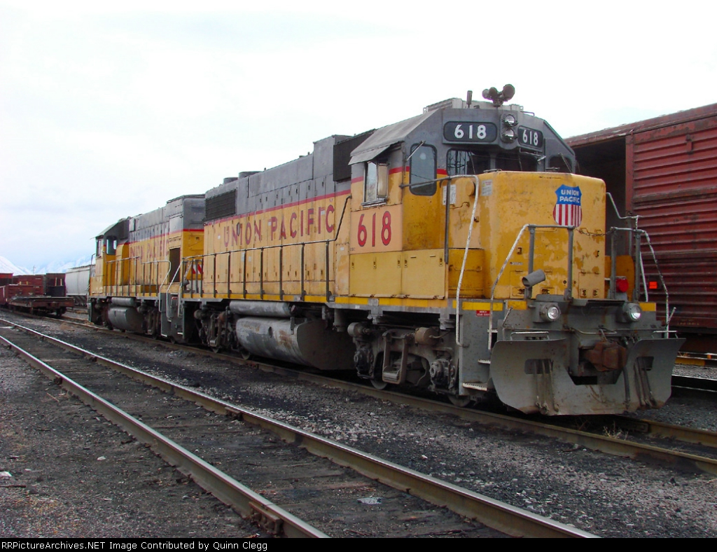 FORMER MISSOURI PACIFIC GP38-2 NO.2118 FEBRUARY 6,2010.